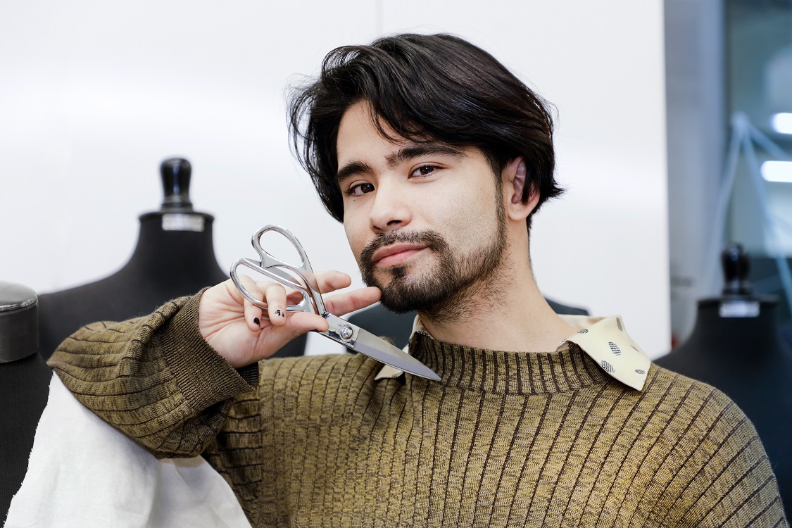 Habla el único diseñador chileno que participará en el famoso # ...