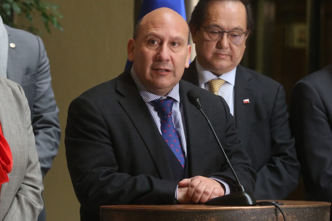 DIPUTADO BORQUEZ SOLICITA EXTENSIÓN DE LICENCIAS MÉDICAS PARA ...